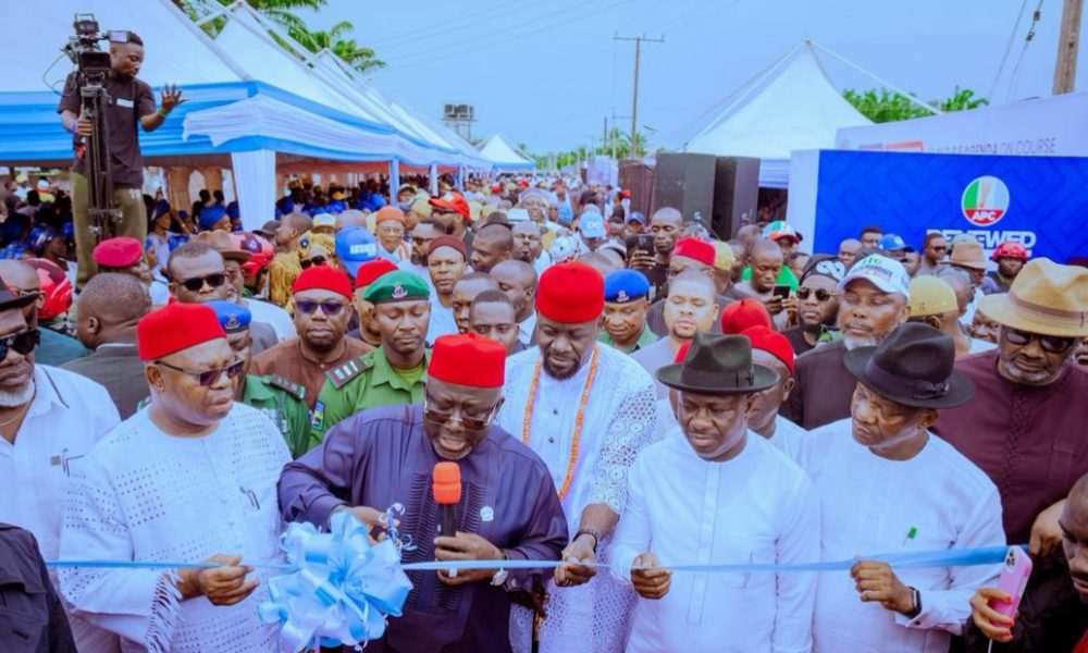 Oborevwori Assures Ndokwa of Power Restoration, Inaugurates 18km Roads ...