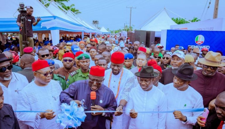 Oborevwori Assures Ndokwa of Power Restoration, Inaugurates 18km Roads ...